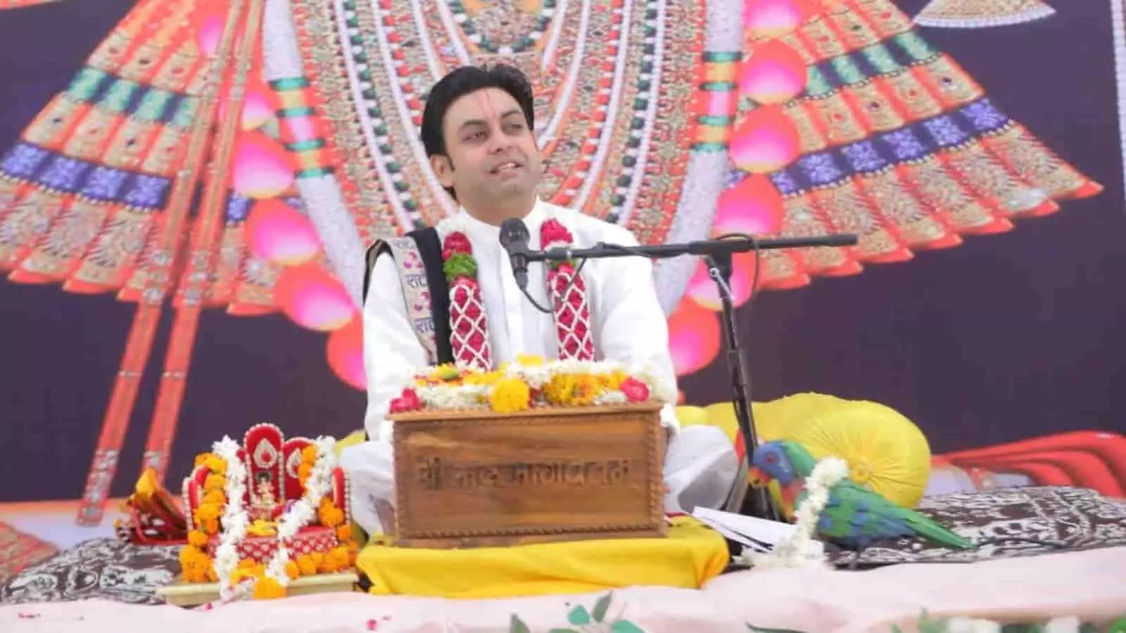 झालावाड़ रोड माहेश्वरी भवन में श्रीमद्भागवत कथा ज्ञान यज्ञ शुरू ...