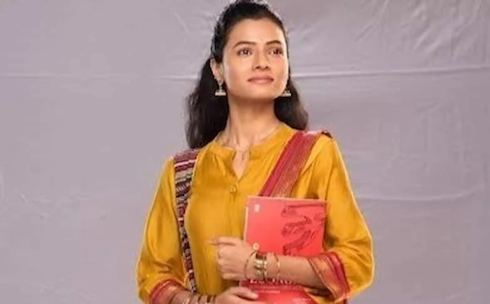 सन नियो के शो 'थोड़ी सी उम्मीद, थोड़ा सा आसमान' में आरती बिराजदार का ...