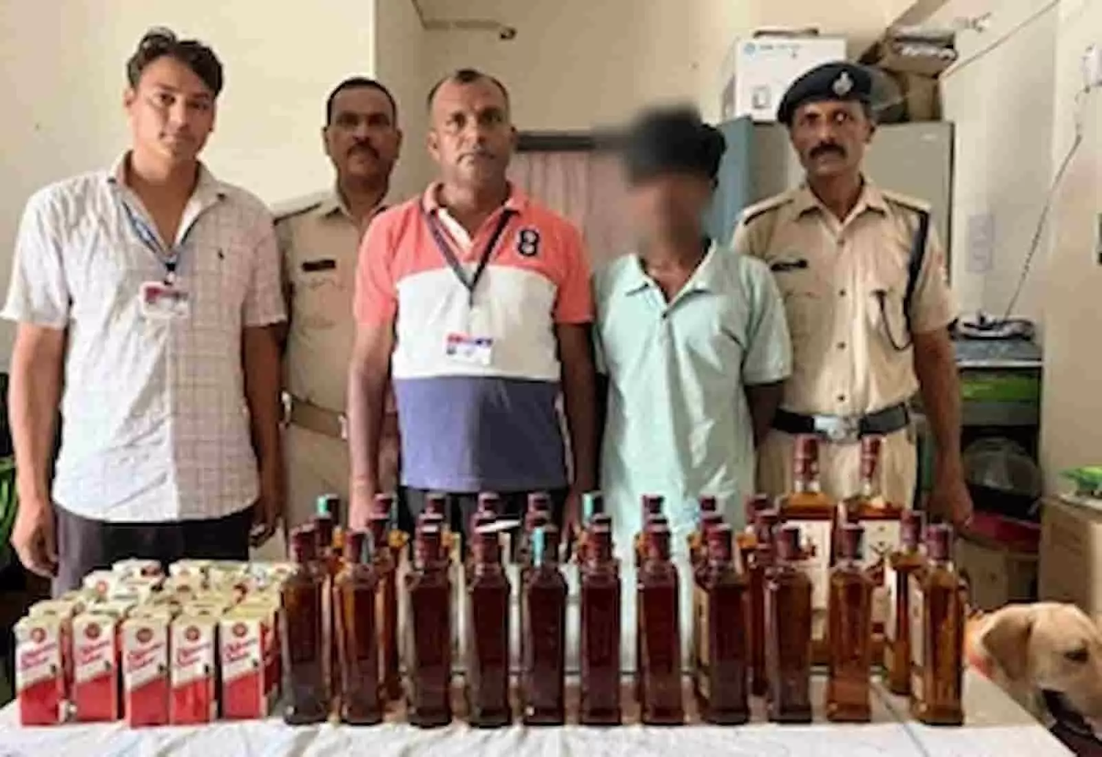 पूर्वोत्तर सीमांत रेलवे की बड़ी कार्रवाई: करोड़ों के मादक पदार्थ जब्त ...